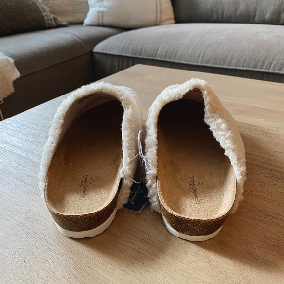 Universal Thread | Shoes | Cream Sherpa Slip On Mule Clog Shoes | Poshmark